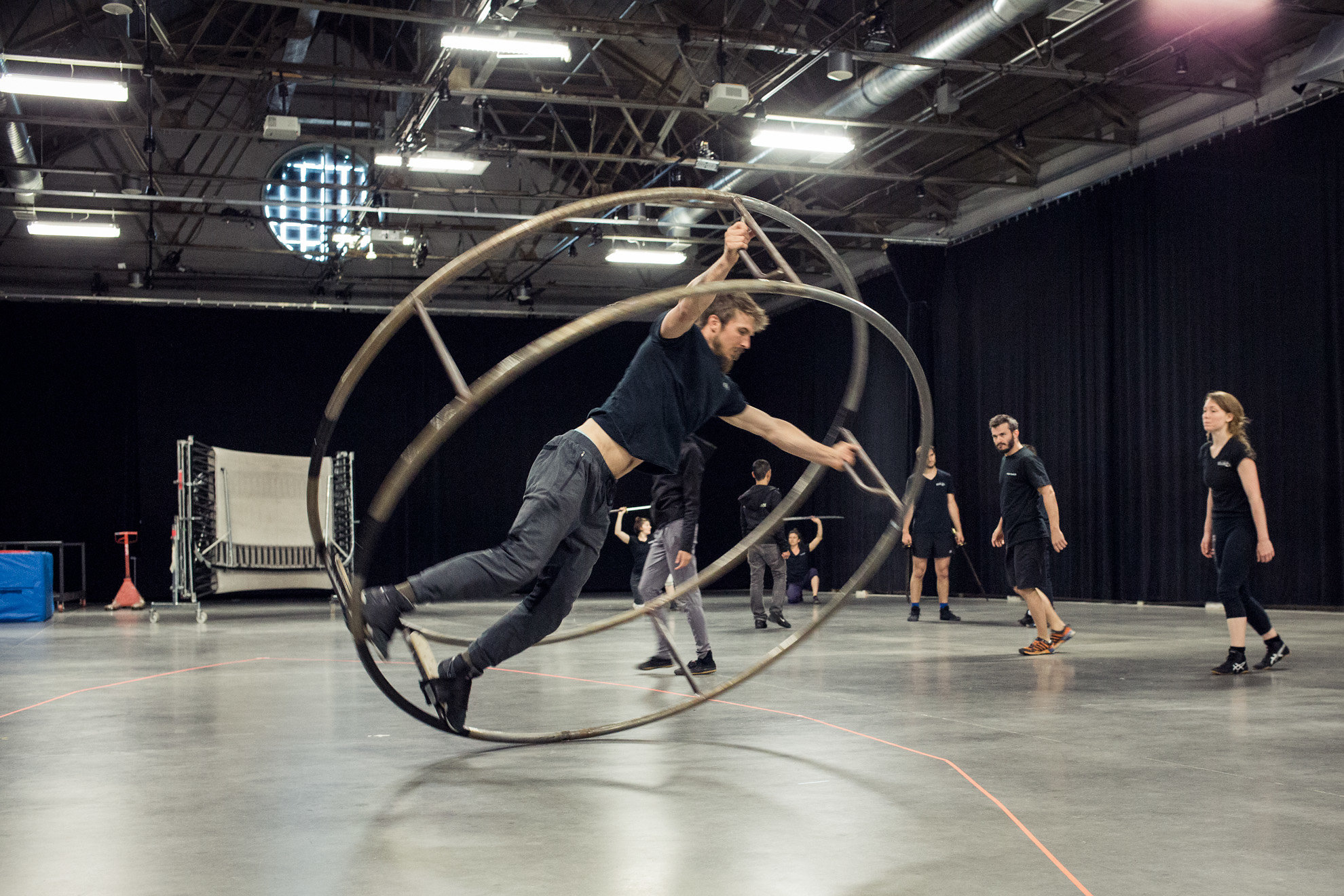 Photos: Flying high with Montreal’s Cirque Éloize | Canadian Geographic