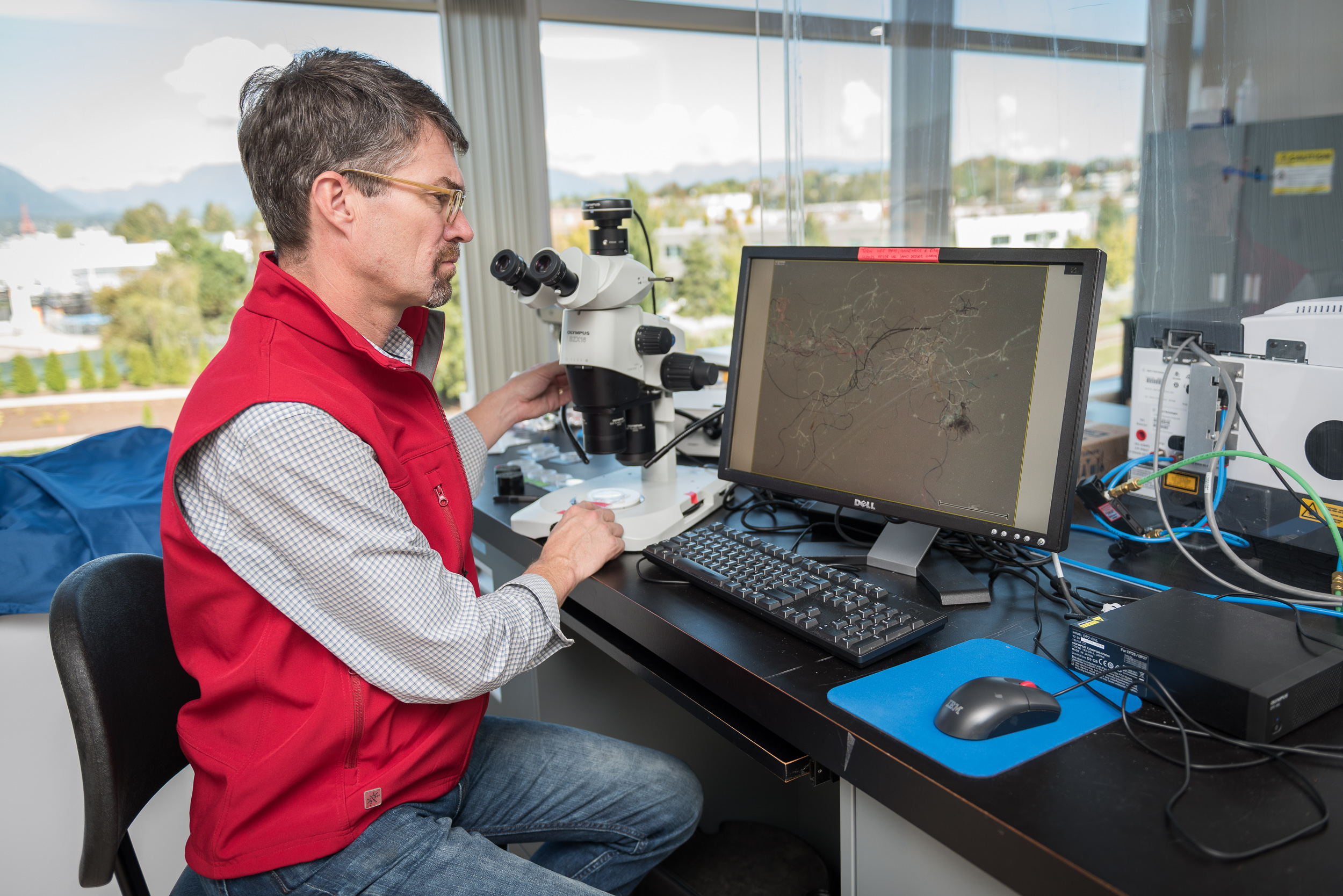 Why forensics could be key to untangling the ocean microplastics crisis ...