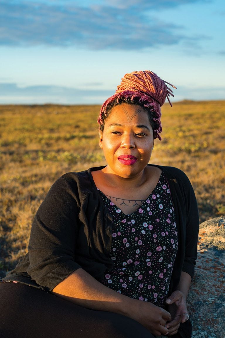 Kakiniit: The art of Inuit tattooing | Canadian Geographic