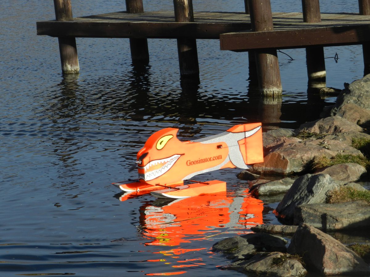 This $5,000 machine drives away unwanted Canada geese | Canadian Geographic This $5,000 machine drives away unwanted Canada geese | Canadian Geographic