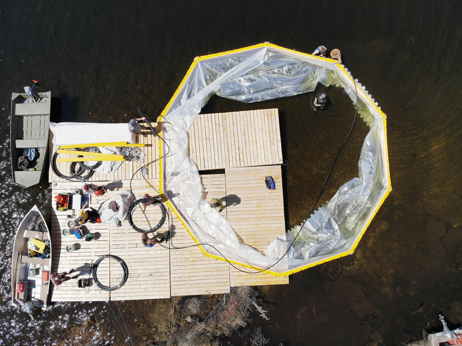 Why we spilled oil for science | Canadian Geographic