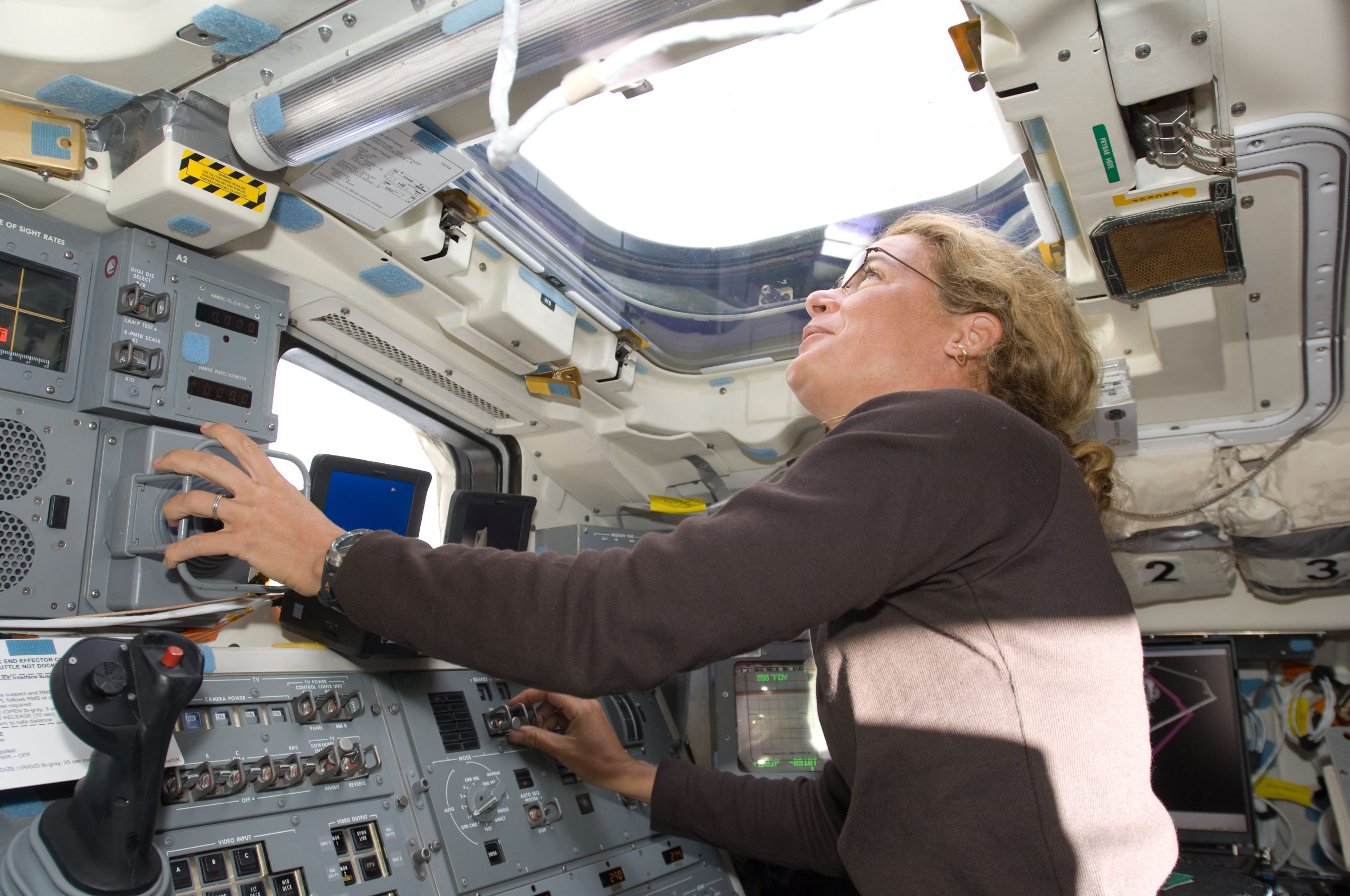 Meet the Canadian astronauts who have lived aboard the ISS | Canadian ...