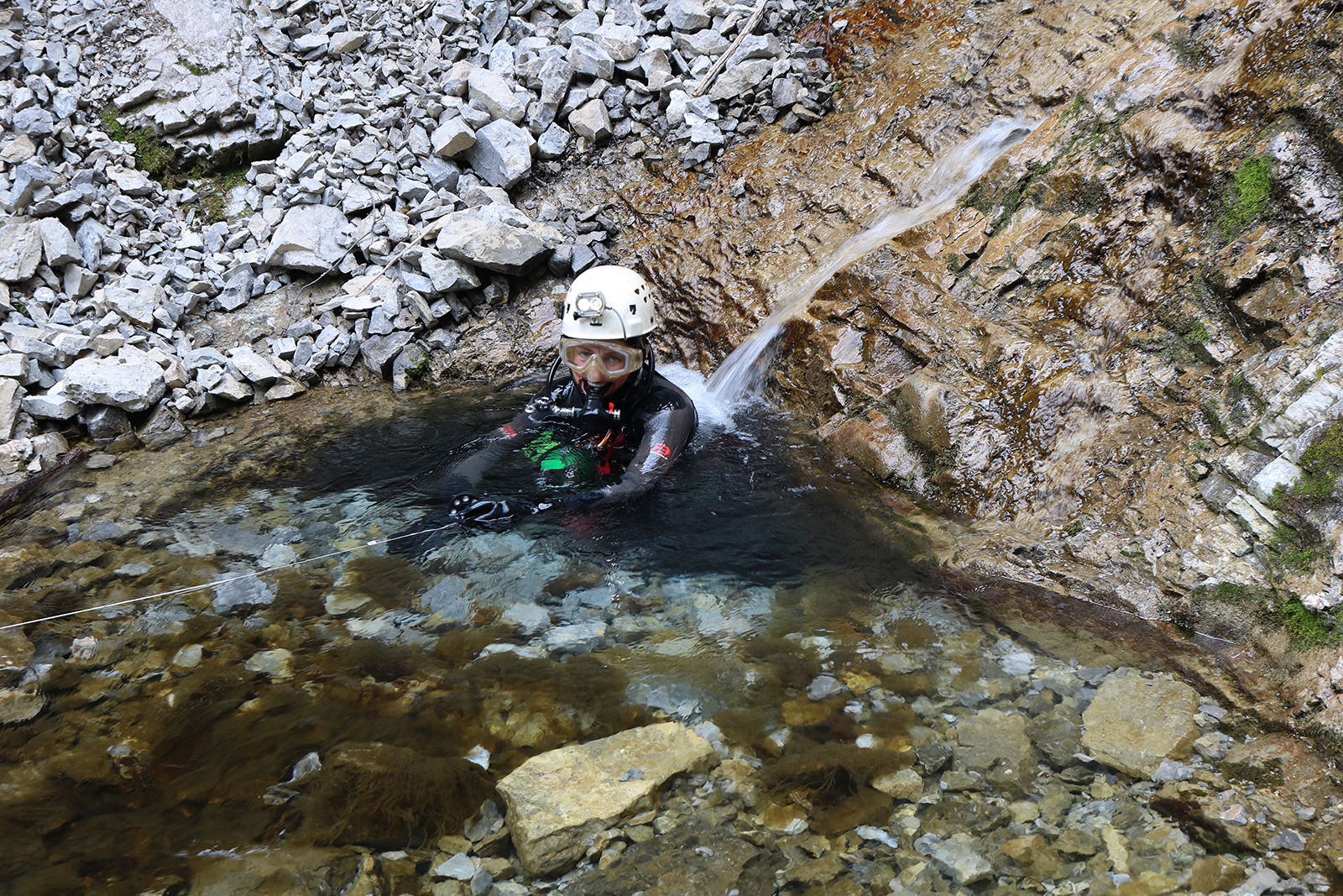 Finding a new way into Canada’s deepest cave | Canadian Geographic