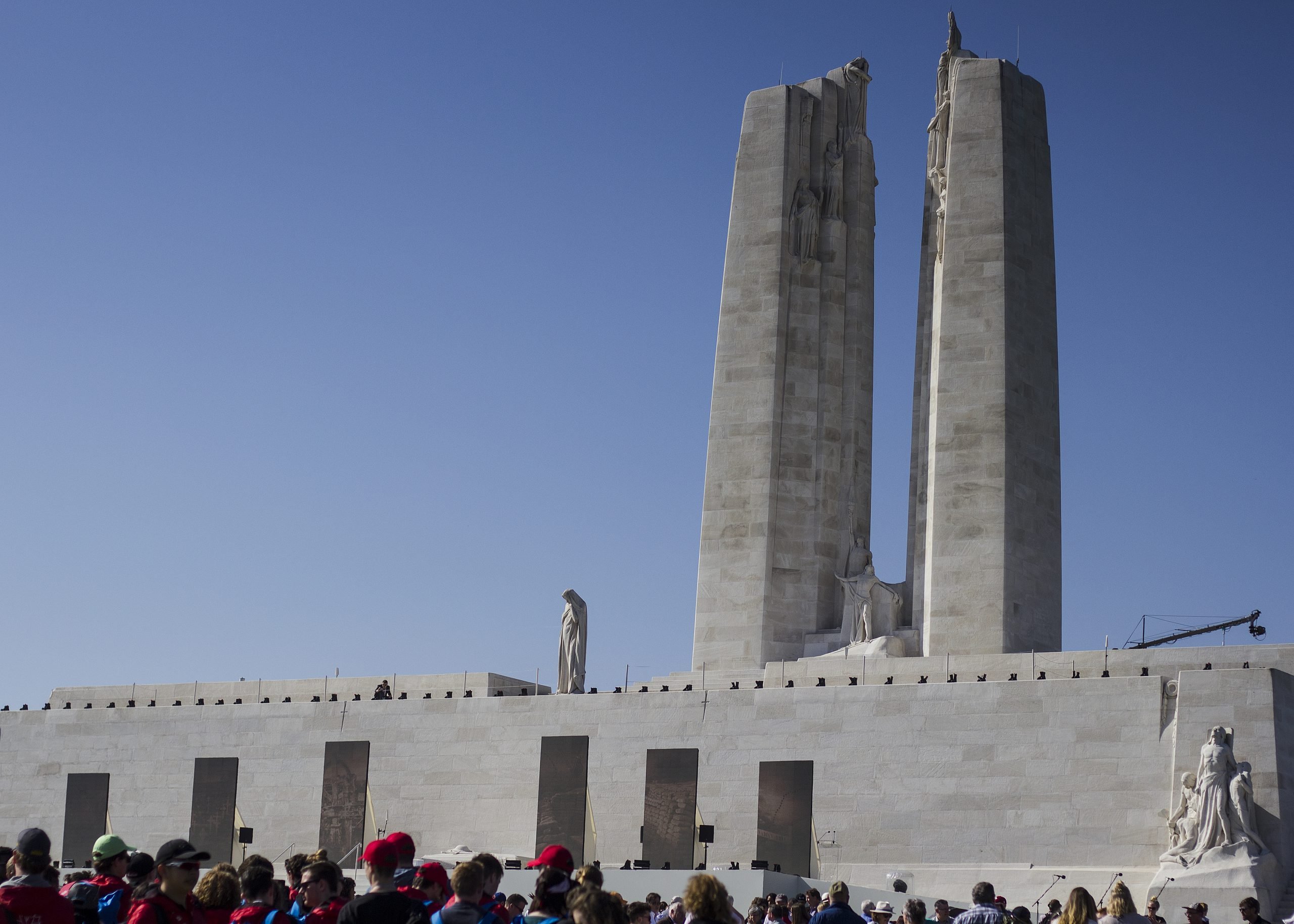 Mapping Canadian memorials overseas | Canadian Geographic