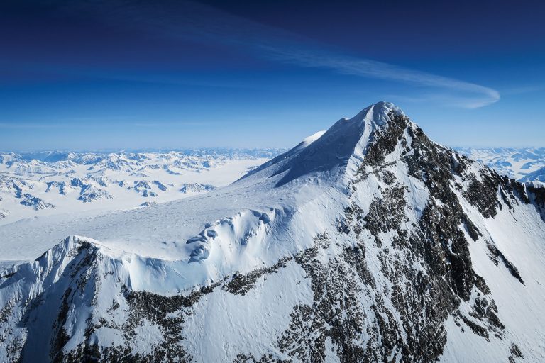 Last icy stand: Scaling Mount Logan | Canadian Geographic