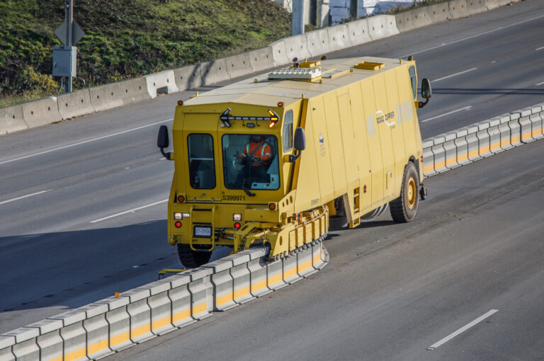 The Alex Fraser Bridge: A critical link in British Columbia’s highway ...