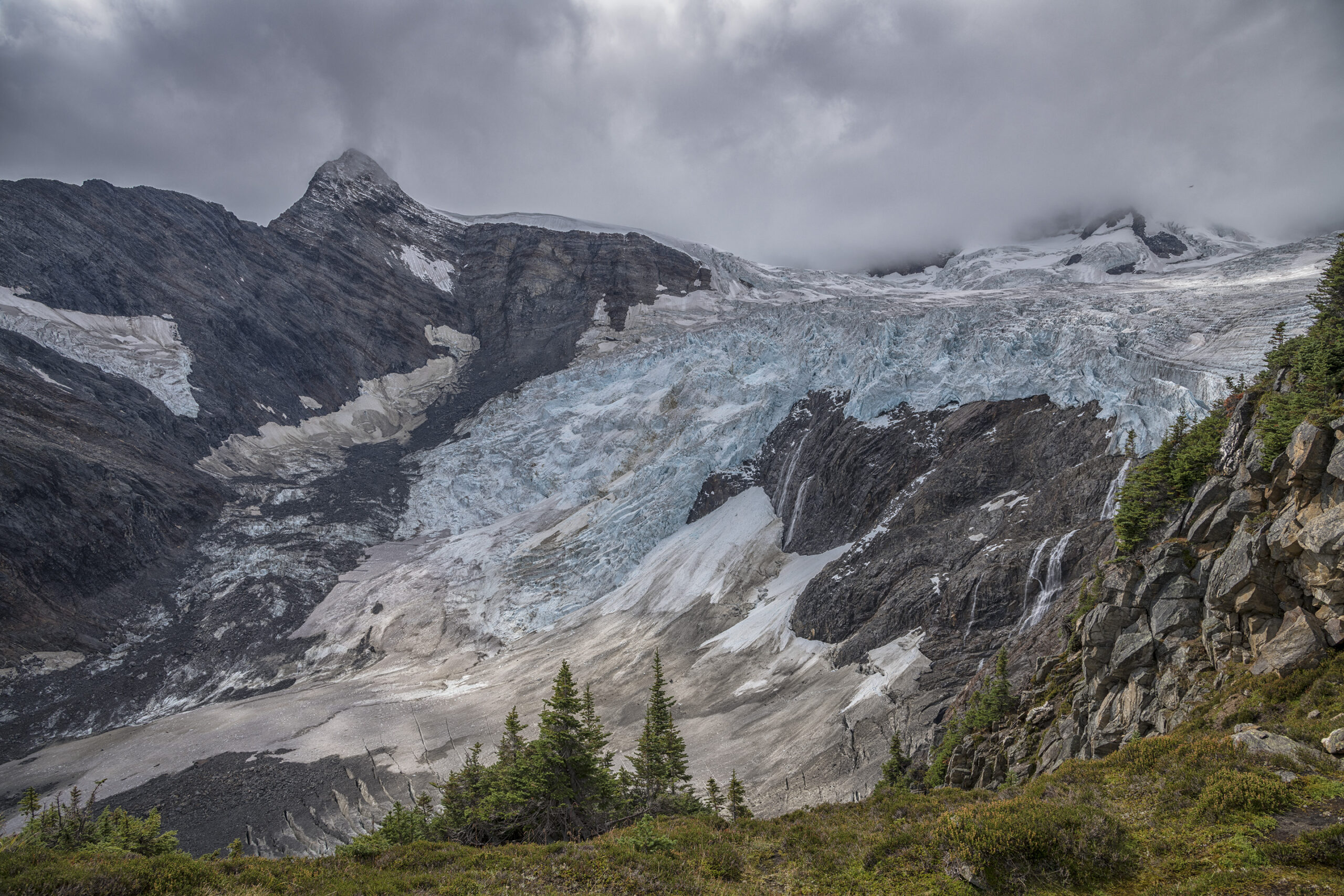 One heli of a hike | Canadian Geographic