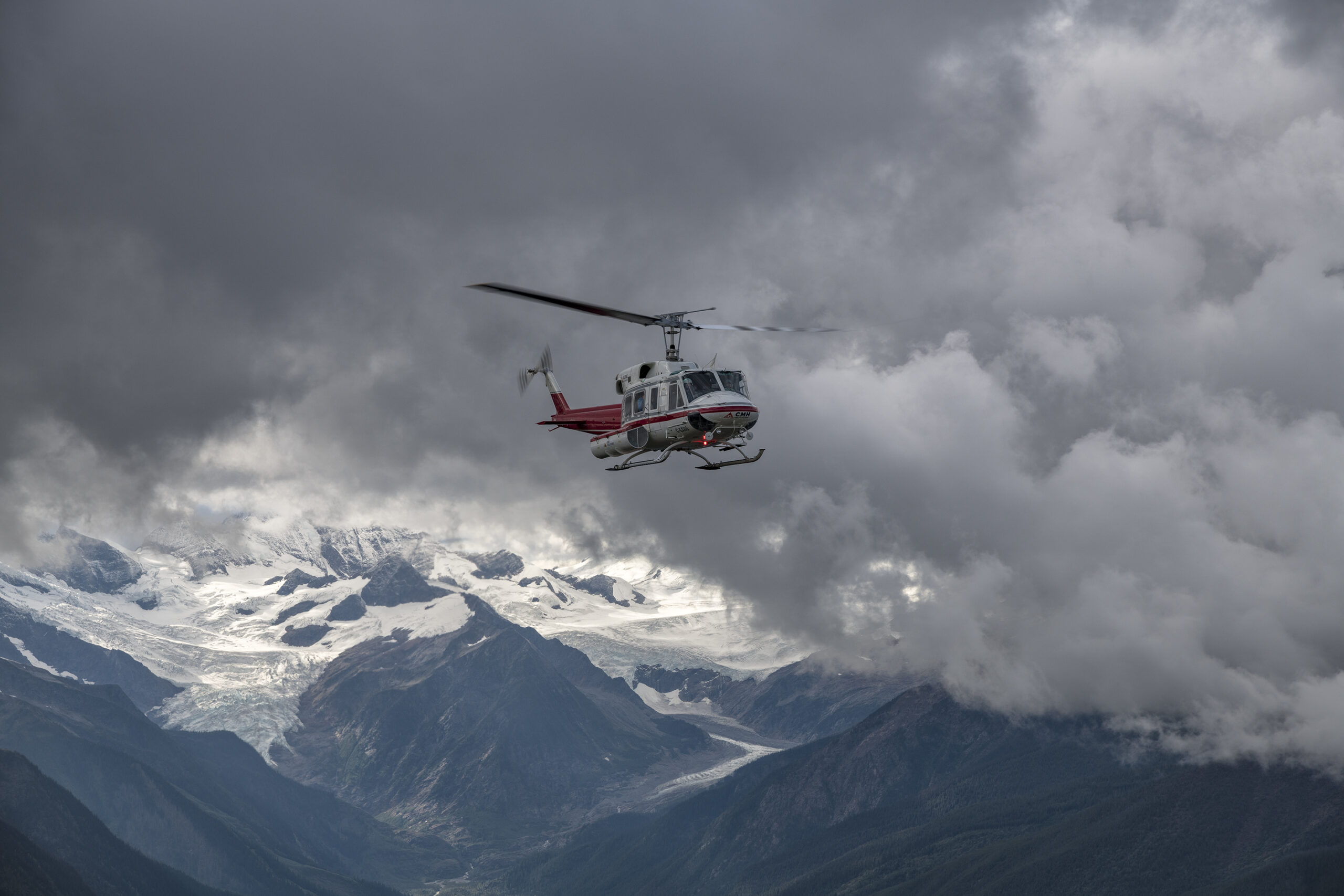 One heli of a hike | Canadian Geographic