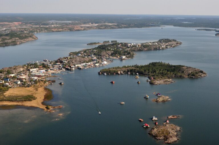 The Essential Itinerary: Yellowknife | Canadian Geographic