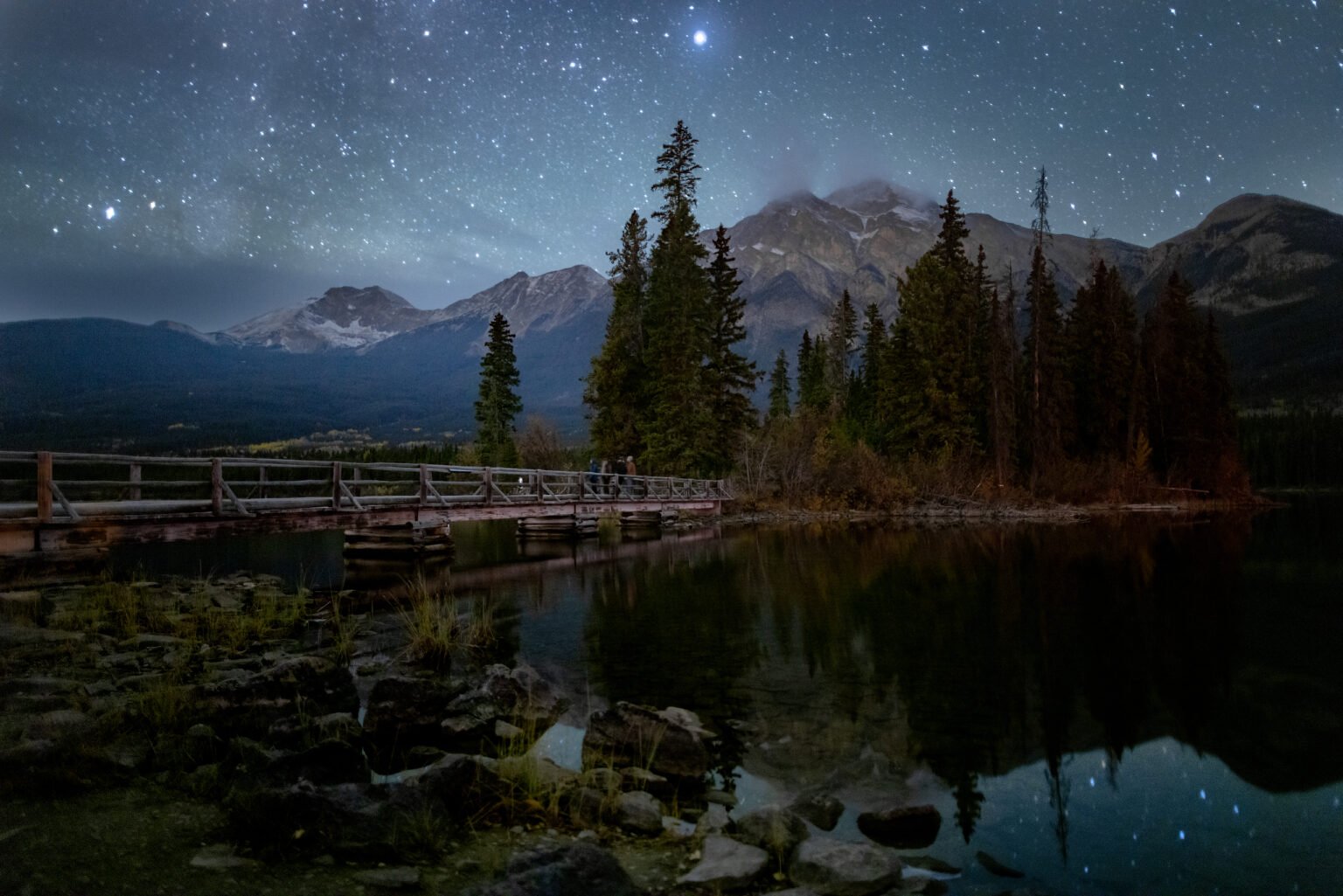 Under a sea of stars | Canadian Geographic