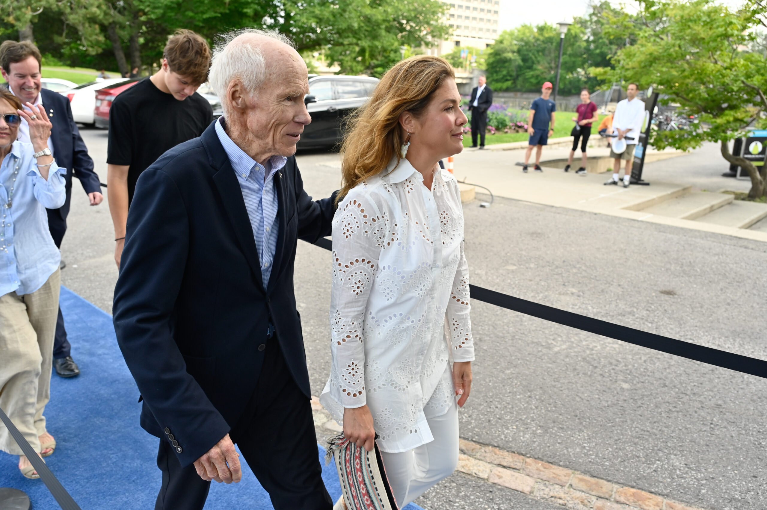“Mentorship is magical:” James Cameron, Joe MacInnis celebrate ...