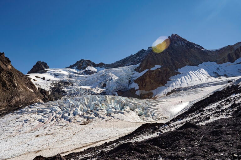 Sleeping giant: Inside the Mount Meager volcano | Canadian Geographic