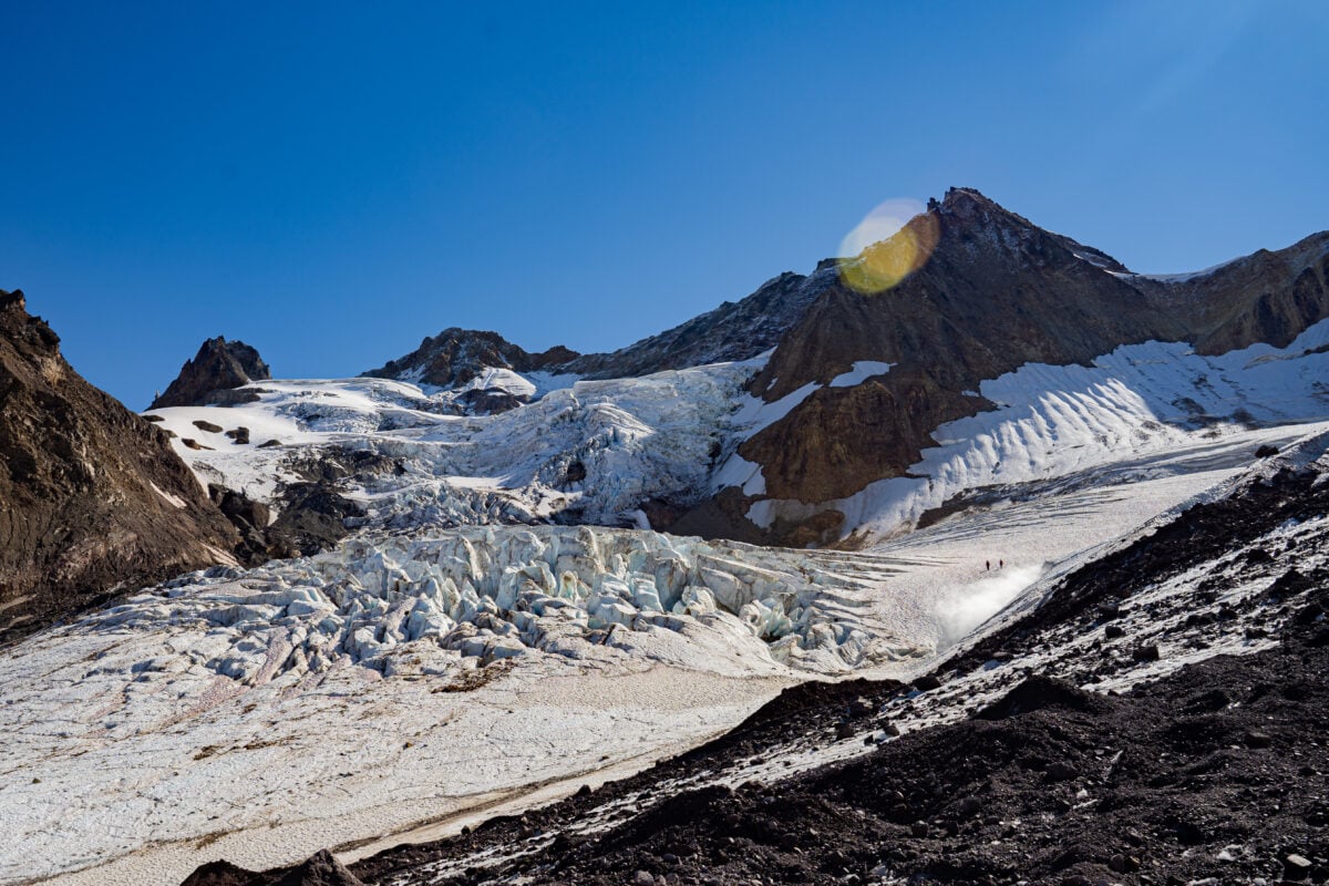 Unlocking Mount Meager’s volcanic secrets | Canadian Geographic