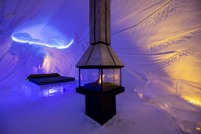 Spending the night in North America’s only ice hotel | Canadian Geographic