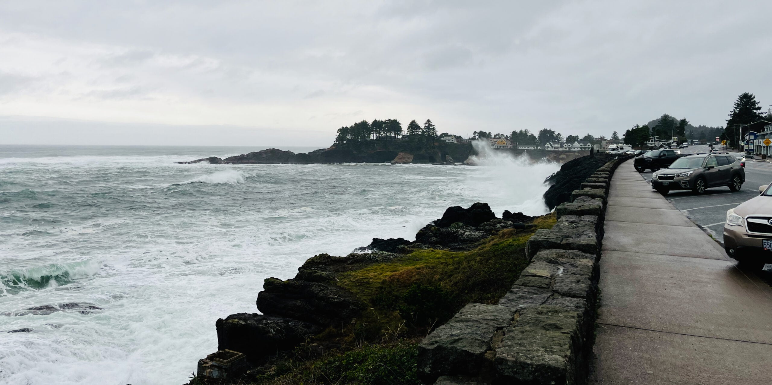 Chasing storms and shipwrecks on the Oregon Coast | Canadian Geographic