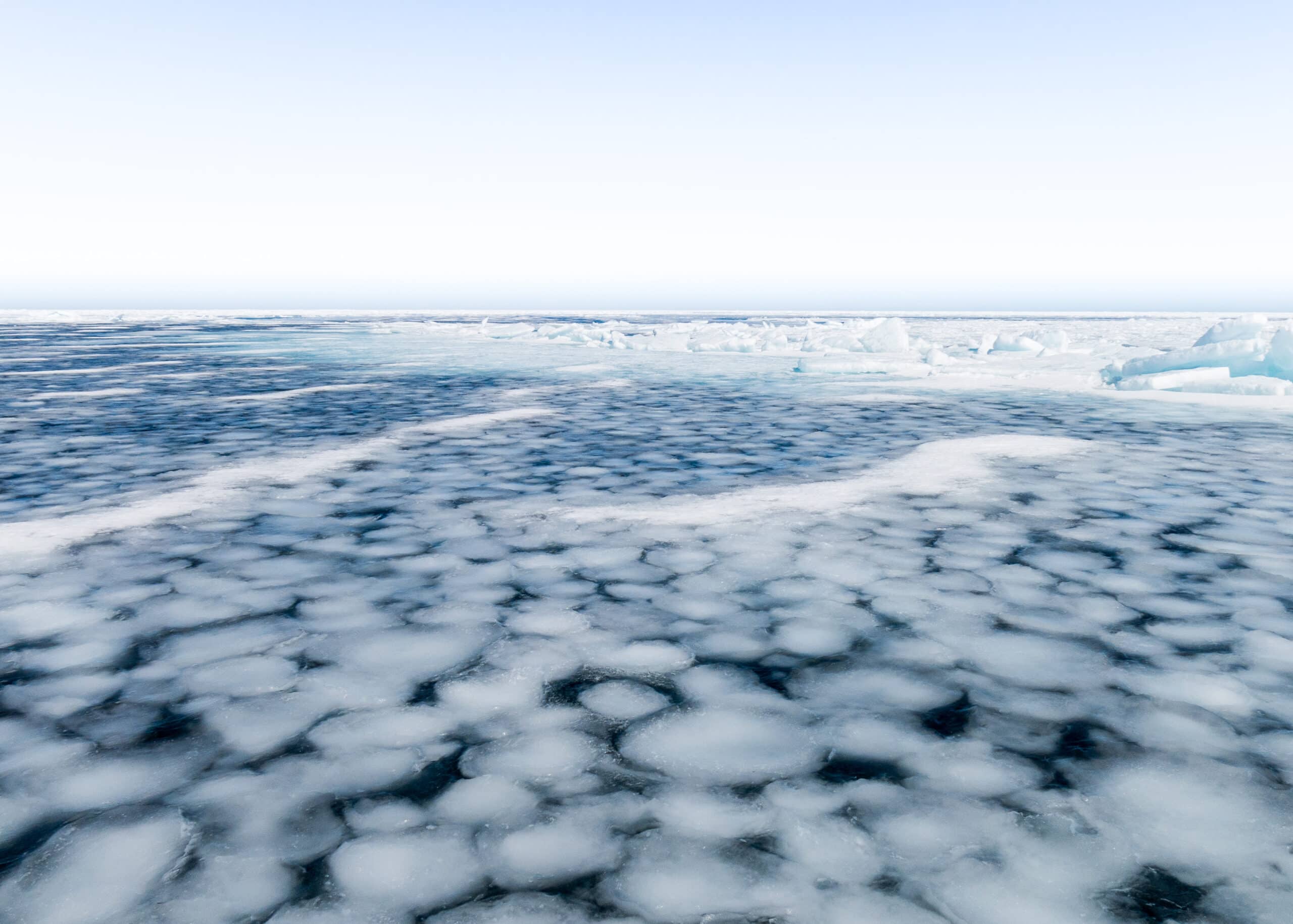 The heartbreaking decline of Great Lakes ice cover | Canadian Geographic