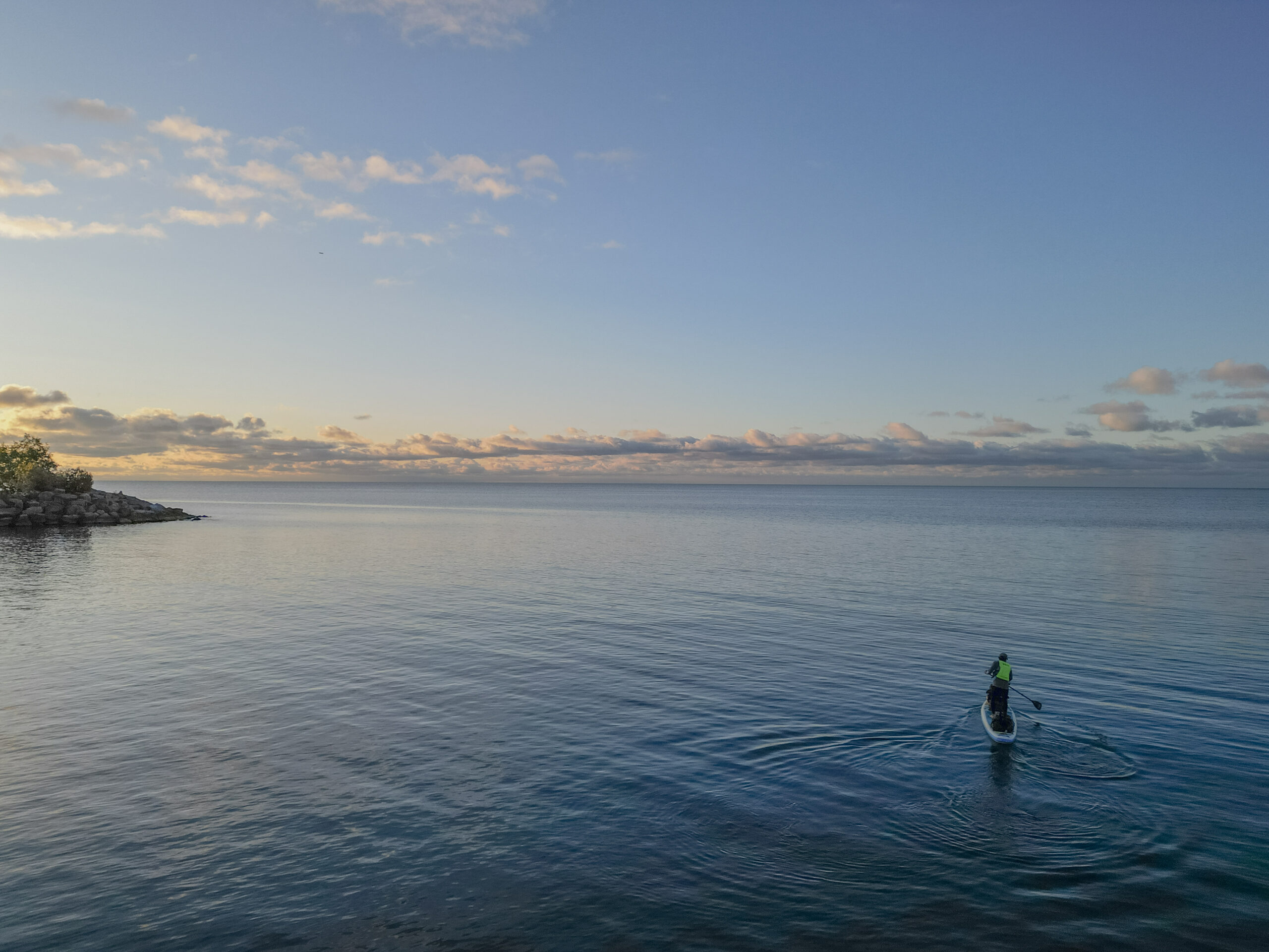 Blue space: a 1,900-kilometre feat on paddleboard | Canadian Geographic