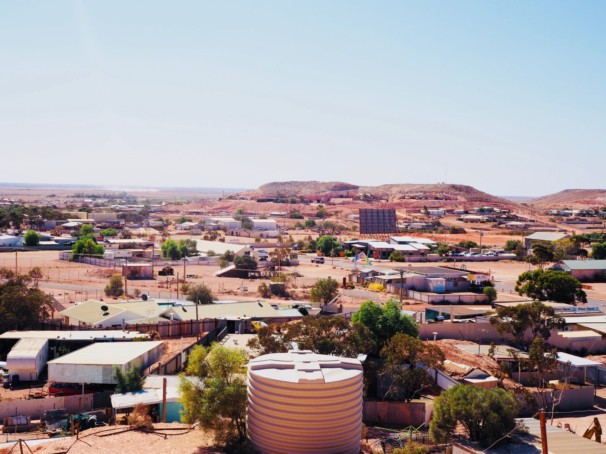 Fossicking opals in Australia’s alien outback | Canadian Geographic