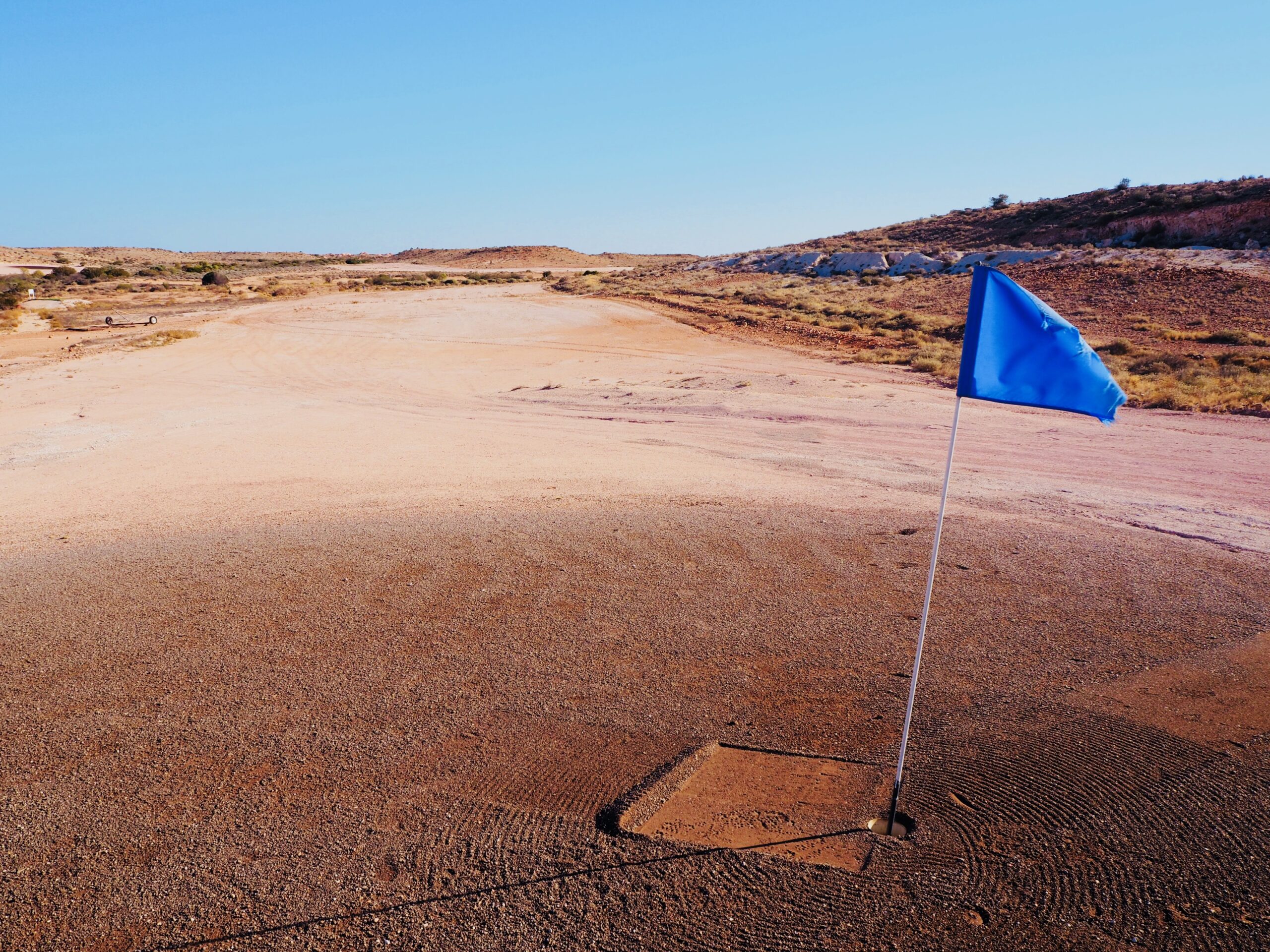 Fossicking opals in Australia’s alien outback | Canadian Geographic