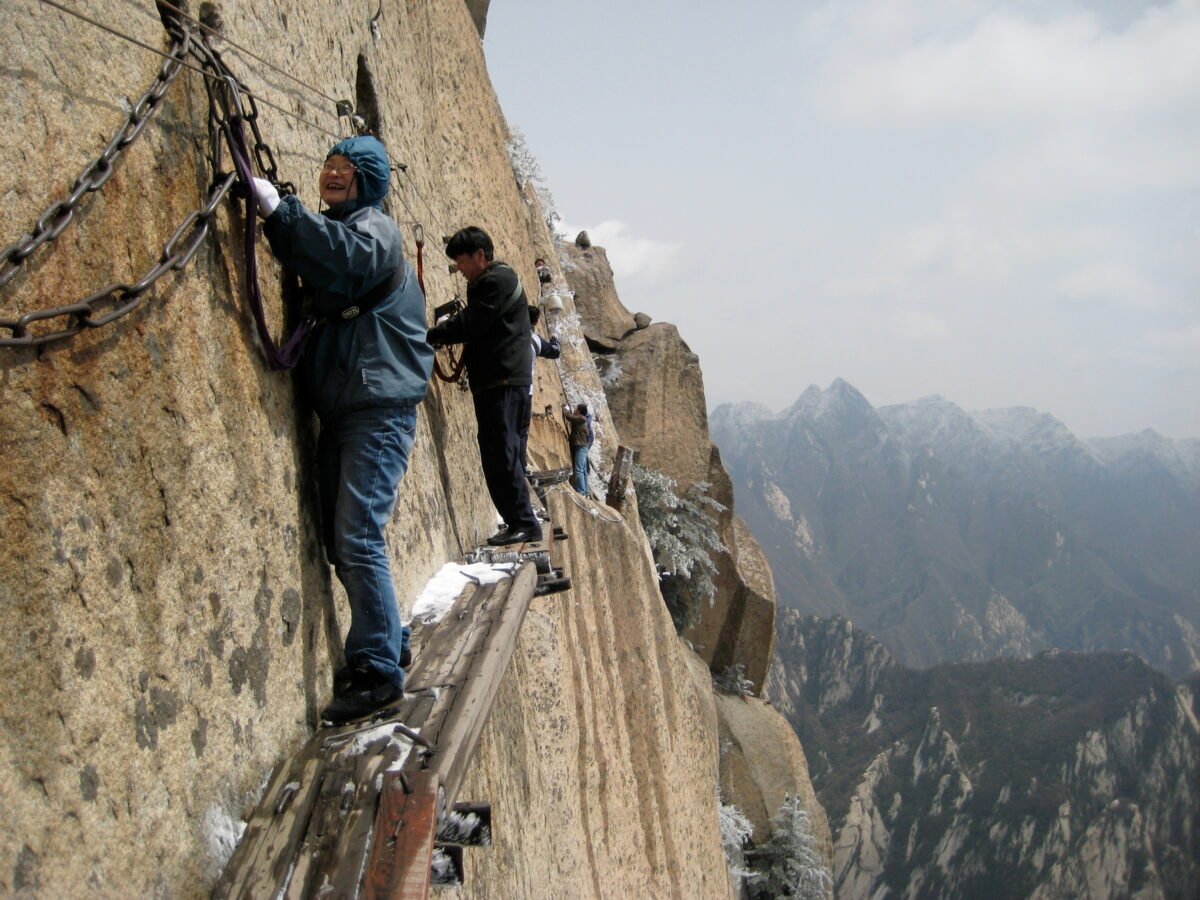 Walking the planks on the world’s most dangerous hike | Canadian Geographic