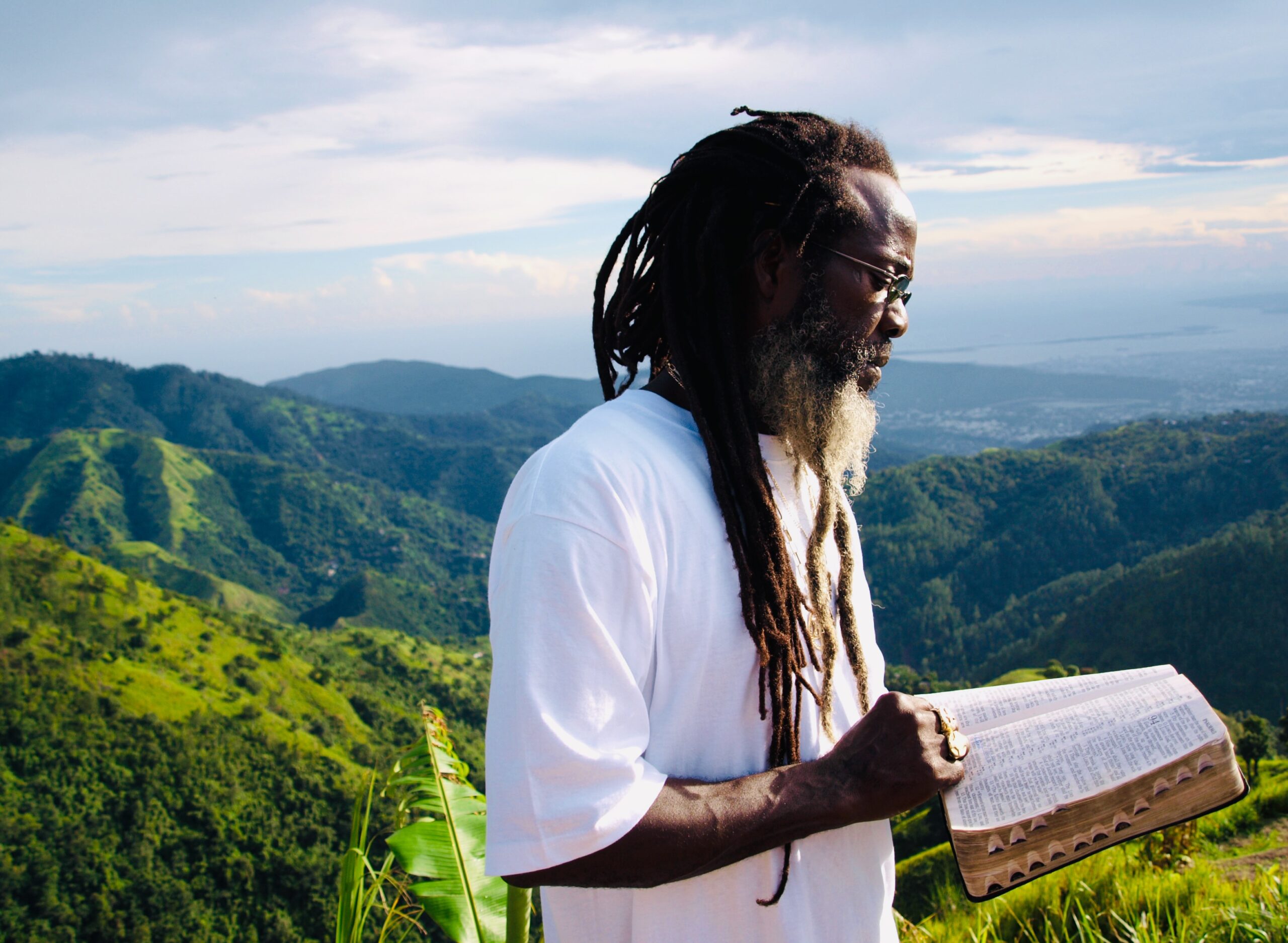 Beyond the brochures: the other side of Jamaica | Canadian Geographic