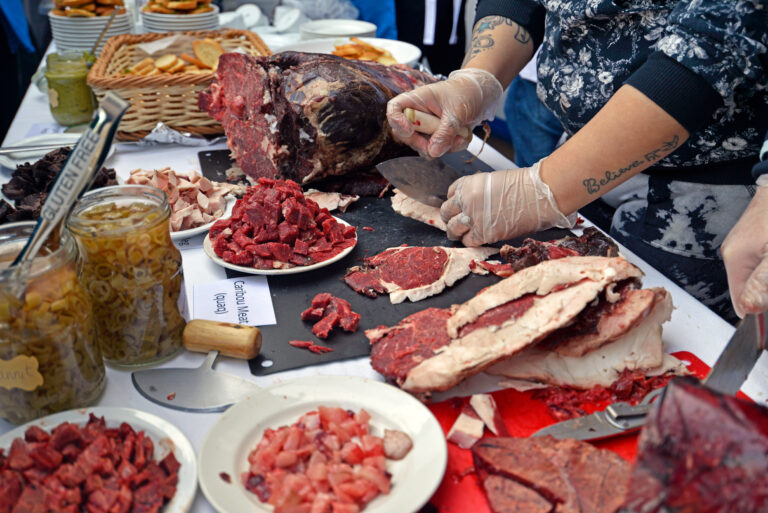 Echoes in the ice: Inuit knowledge and the changing Arctic | Canadian ...