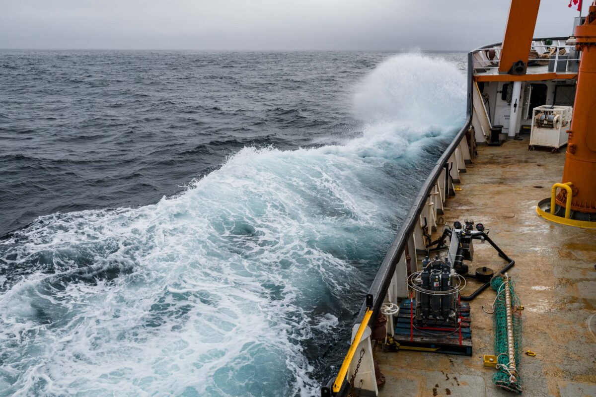 This is what it’s really like to do science at sea | Canadian Geographic